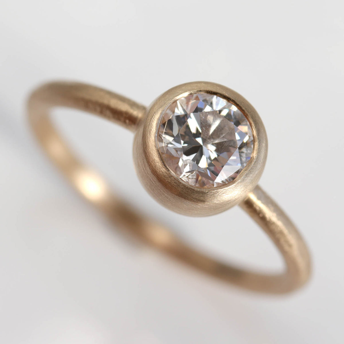Engagement Rings - Conflict-free Diamonds, Recycled Metals – Aide-mémoire