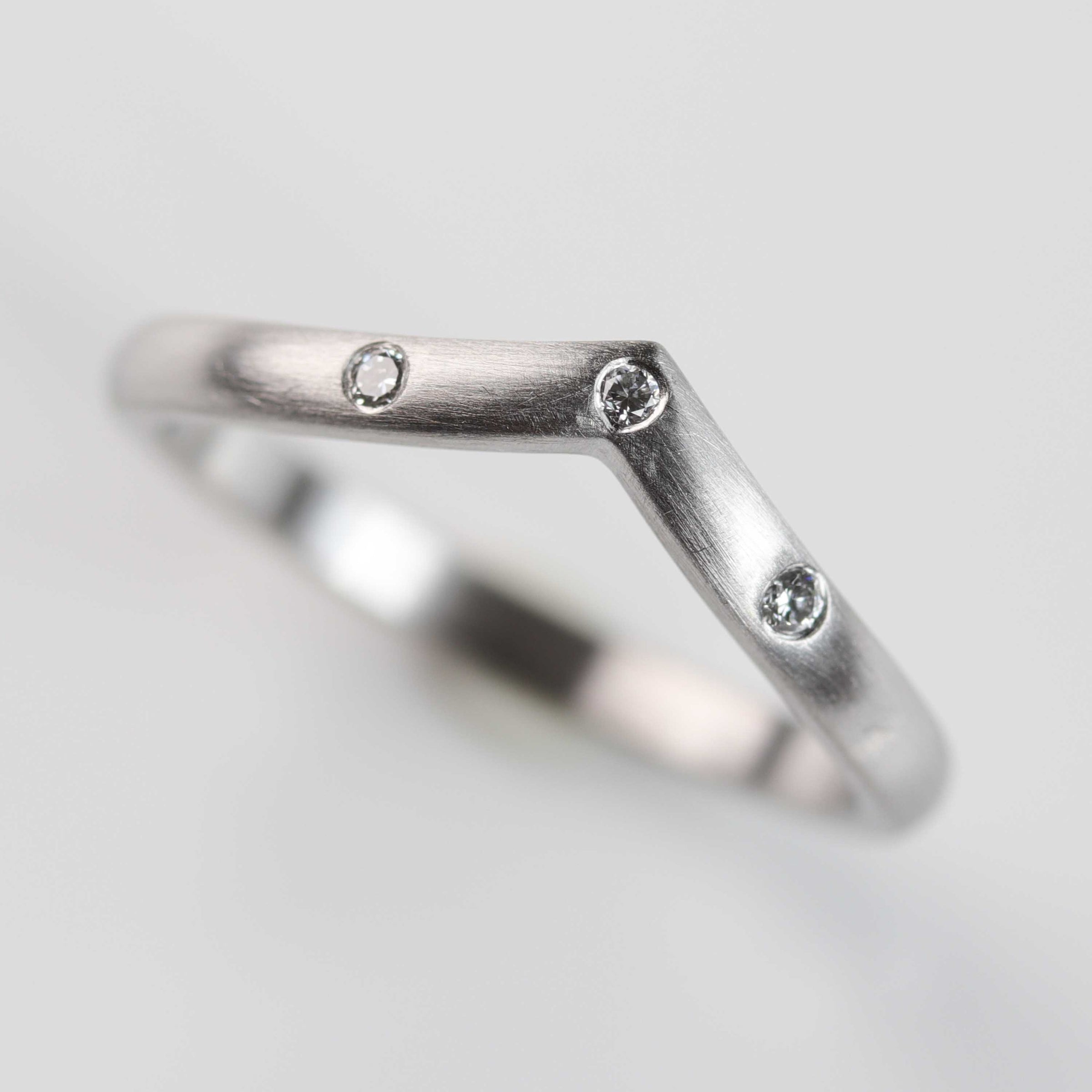 Narrow Contour Ring - Eco-friendly Recycled Gold or Platinum – Aide-mémoire